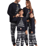 Kerst Pyjamas voor de hele gezin - The Christmas Fabric
